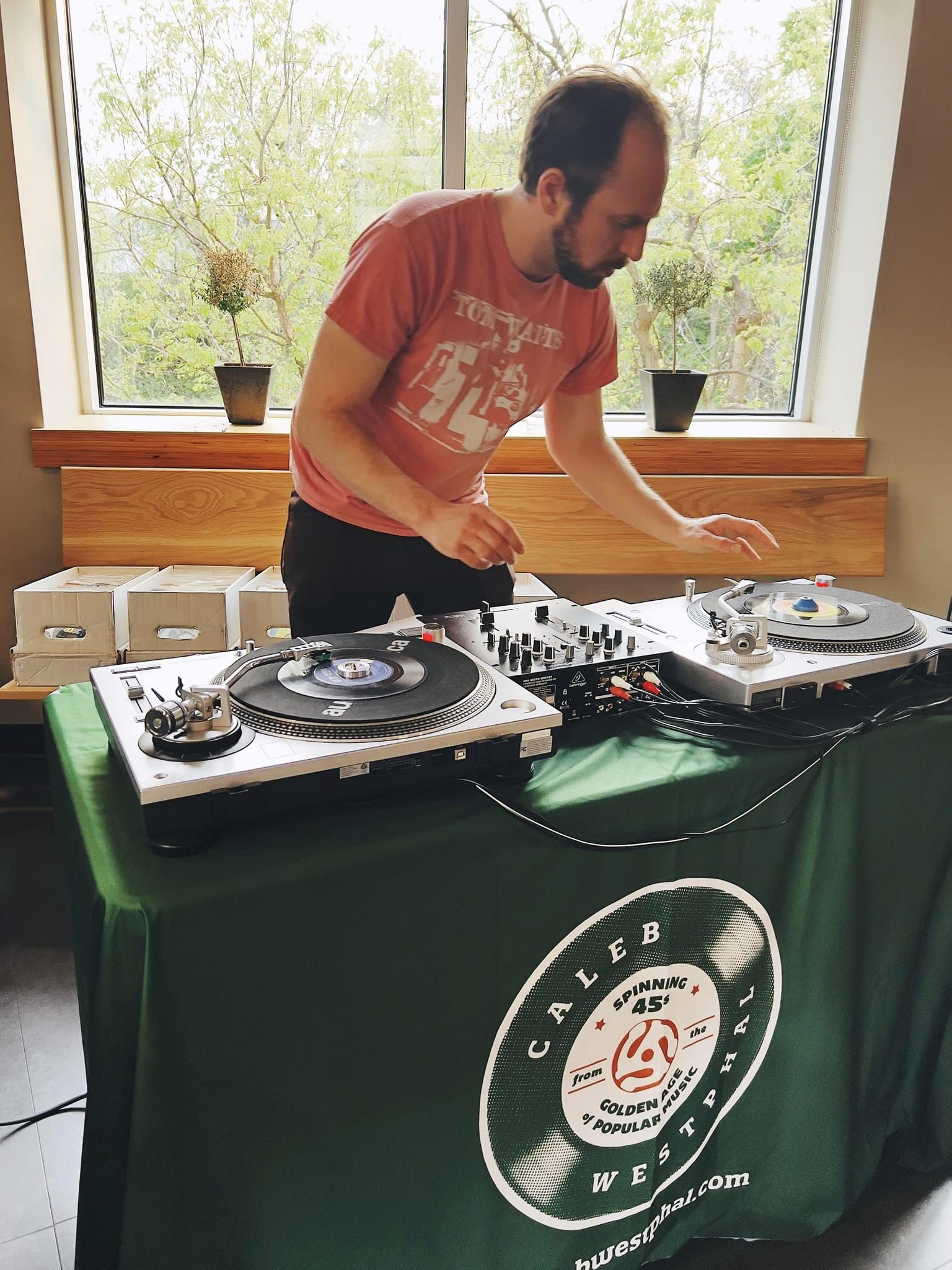 Why Choose Caleb? - Caleb Westphal: Vinyl Records DJ